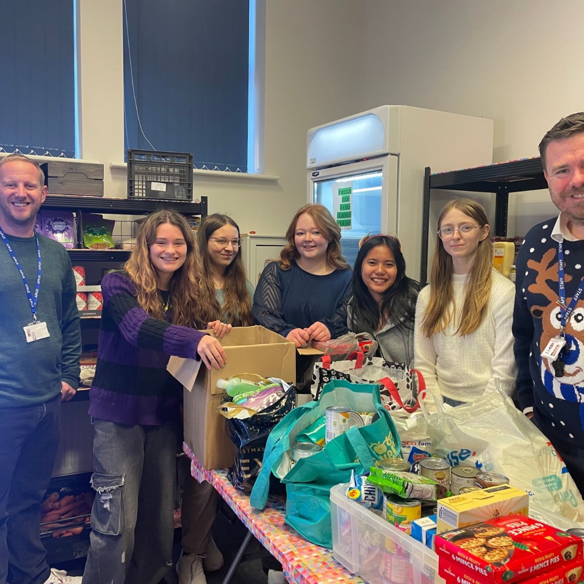 Eckington School - Climate Club Spreads Christmas Cheer